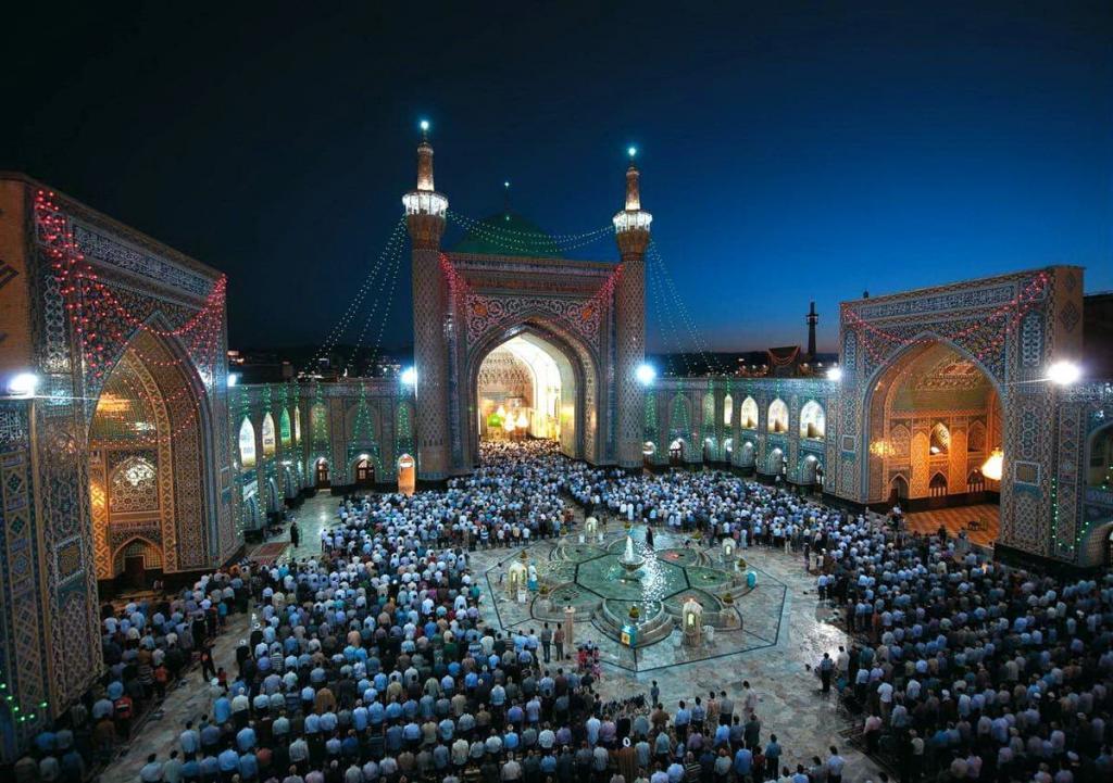 safe and tourist travel in Iran - visit DIY - Shrine of Imam Reza