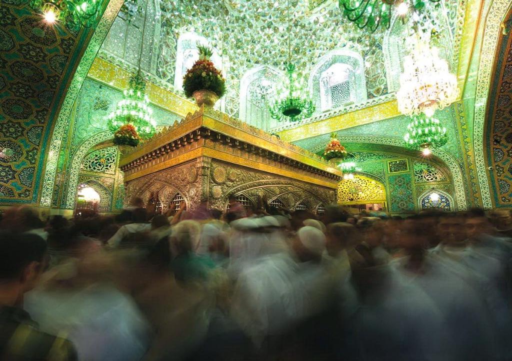 safe and tourist travel in Iran - visit DIY - Shrine of Imam Reza